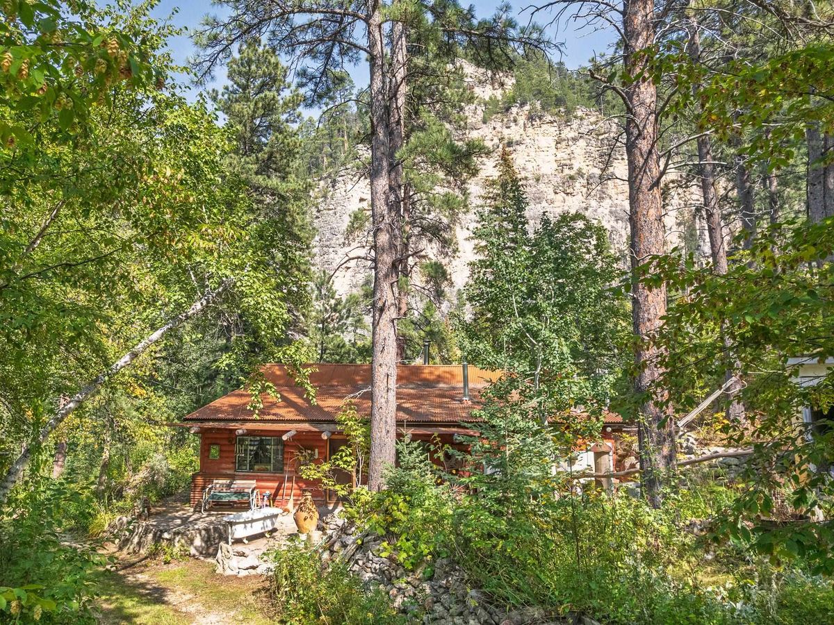 20485 US Highway 14A, Spearfish, SD 57783 - Stessa