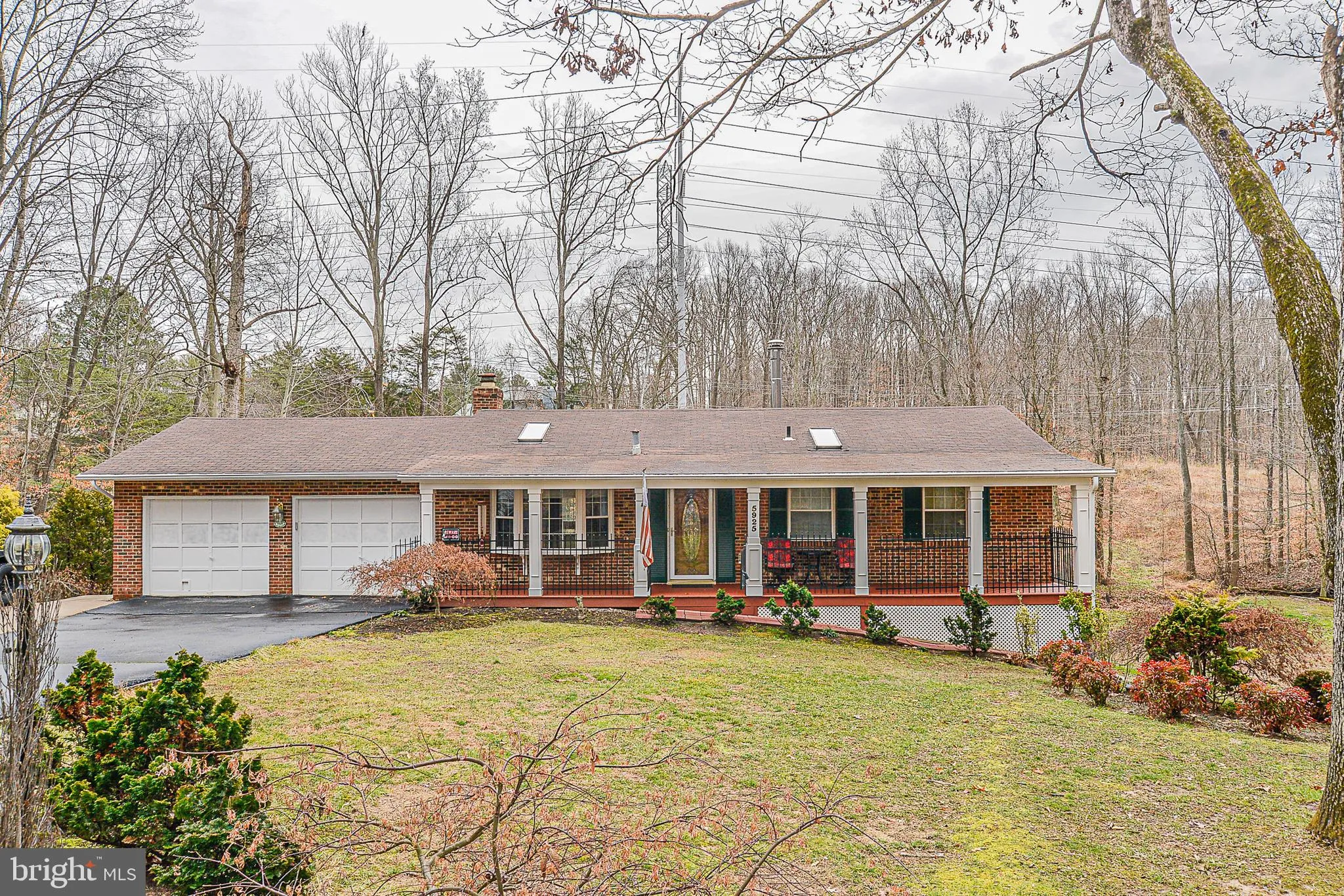 5925 Boothe Drive, Burke, VA 22015 | MLS VAFX1102156 | Listing ...