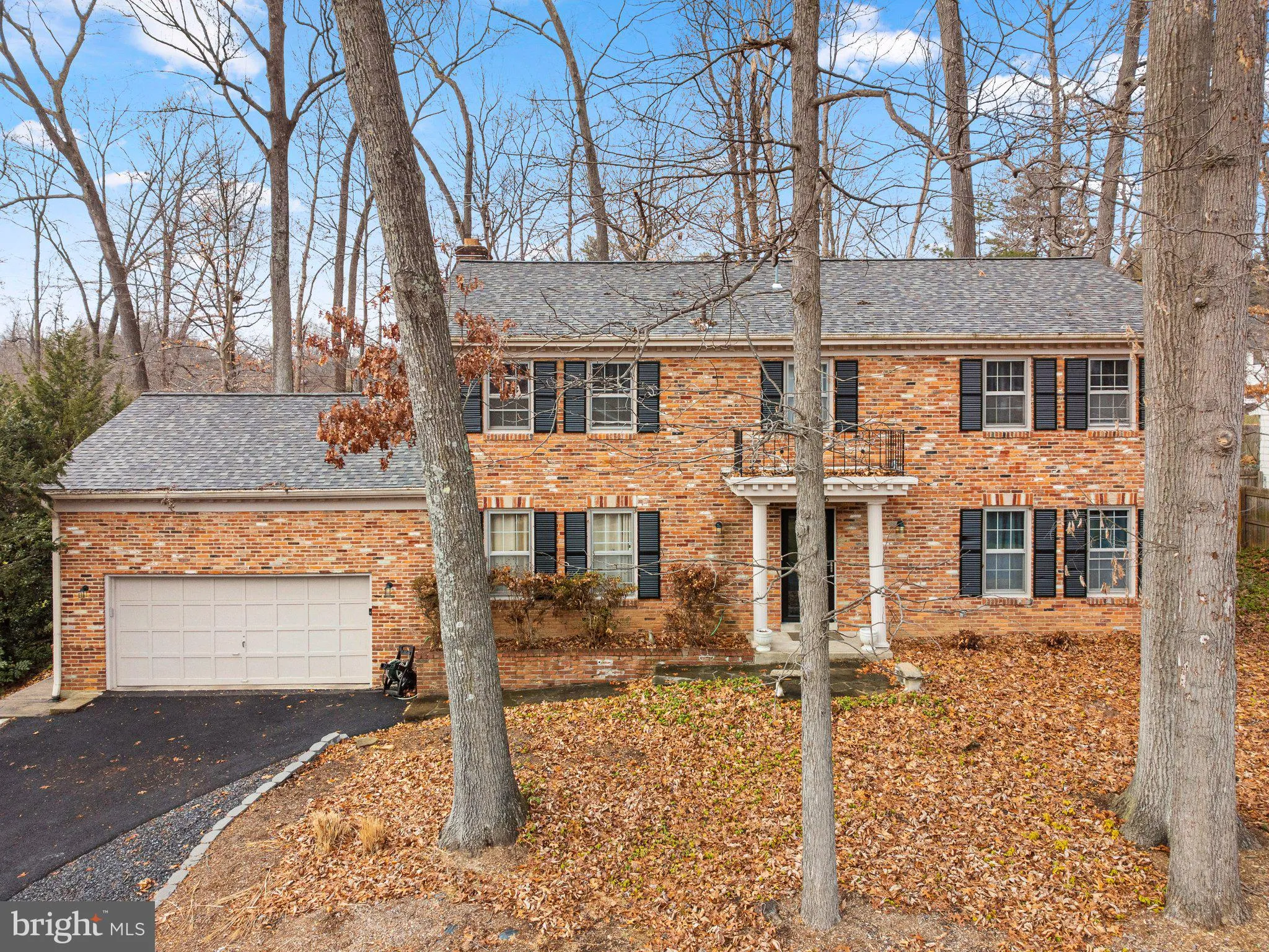 3279164127.jpeg?format=webp