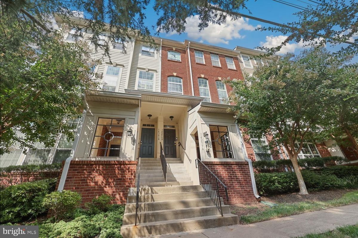 14299 Brushwood Way Unit A, Centreville, VA 20121 - Stessa