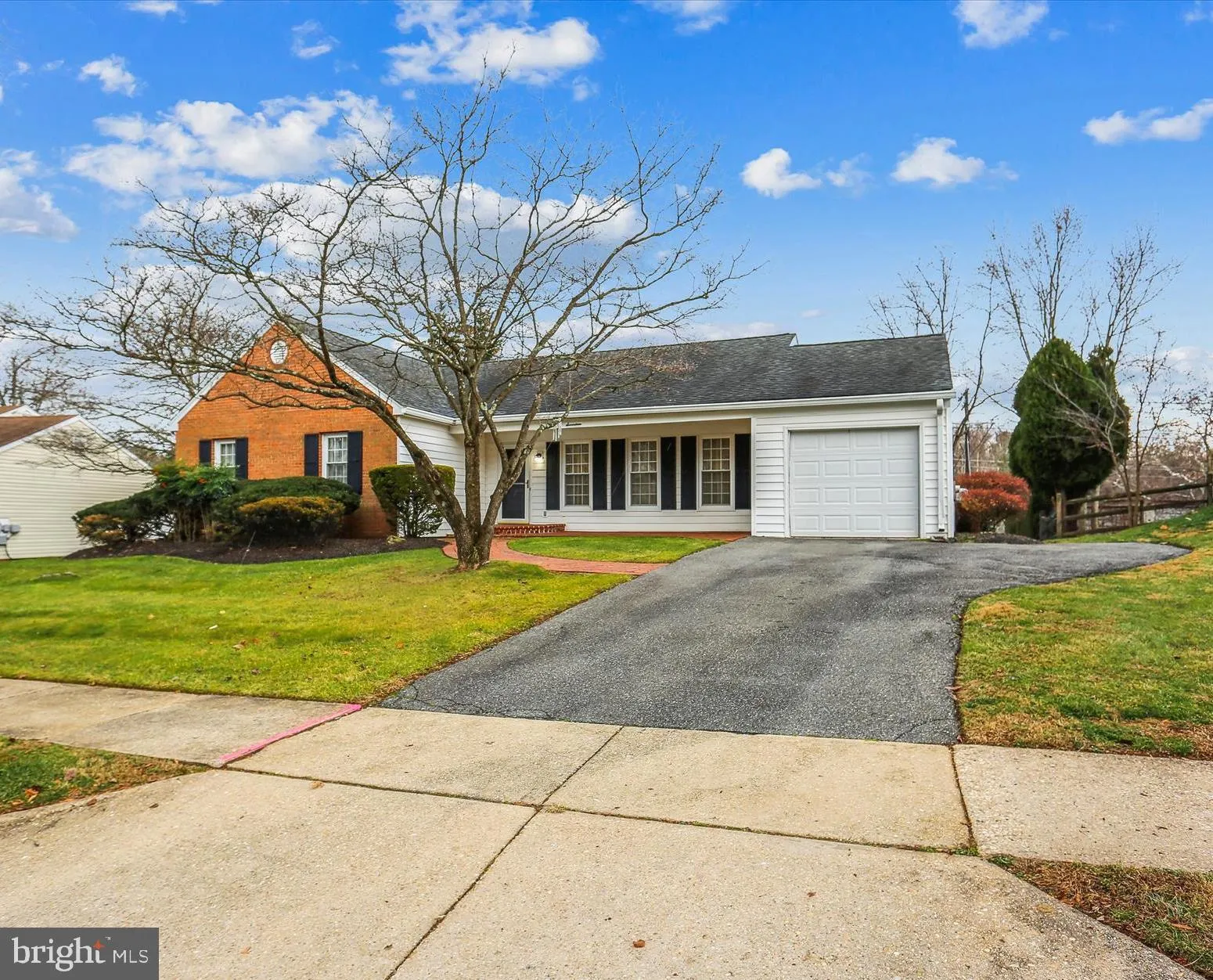 2990417760.jpeg?format=webp