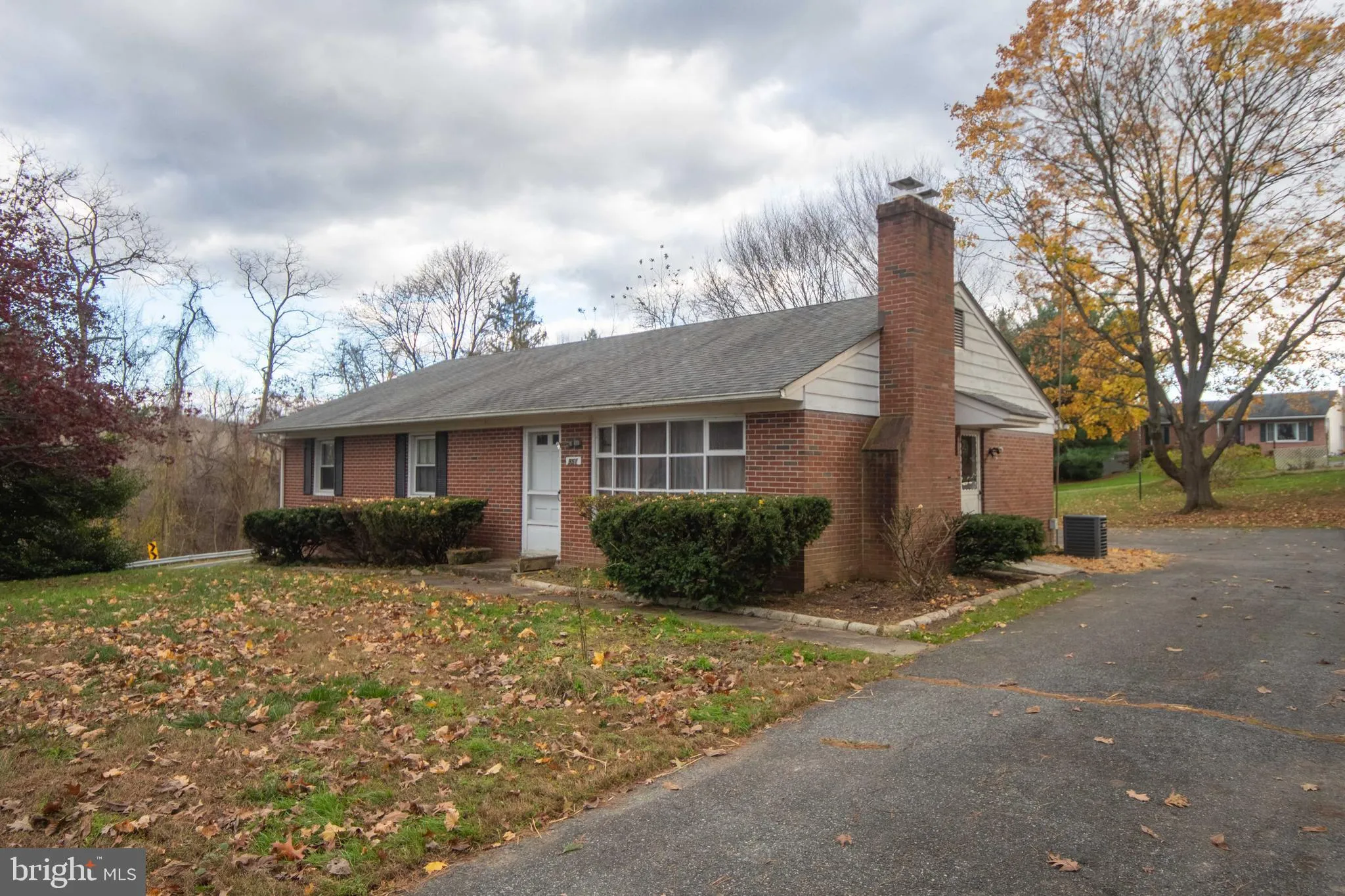 4077408119.jpeg?format=webp