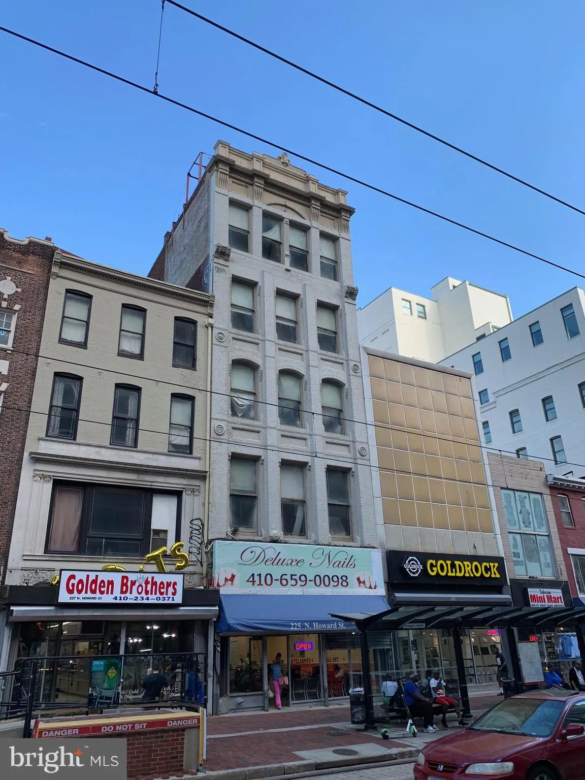 1122322336.jpeg?format=webp