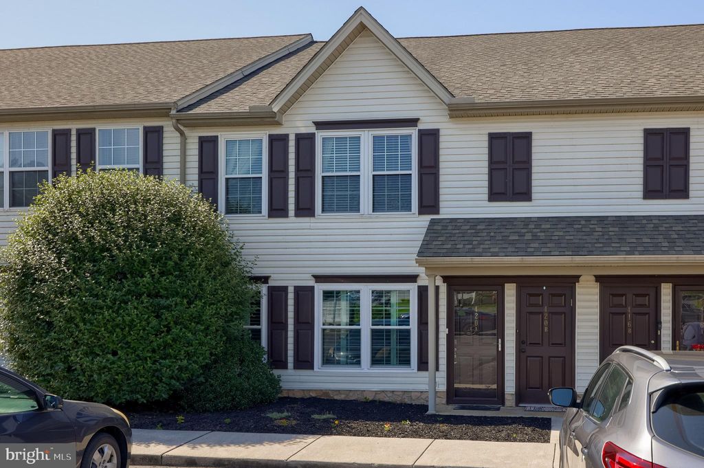 420 BUTTONWOOD LANE A 420A, York, PA 17406, MLS #PAYK2084776 - Howard Hanna