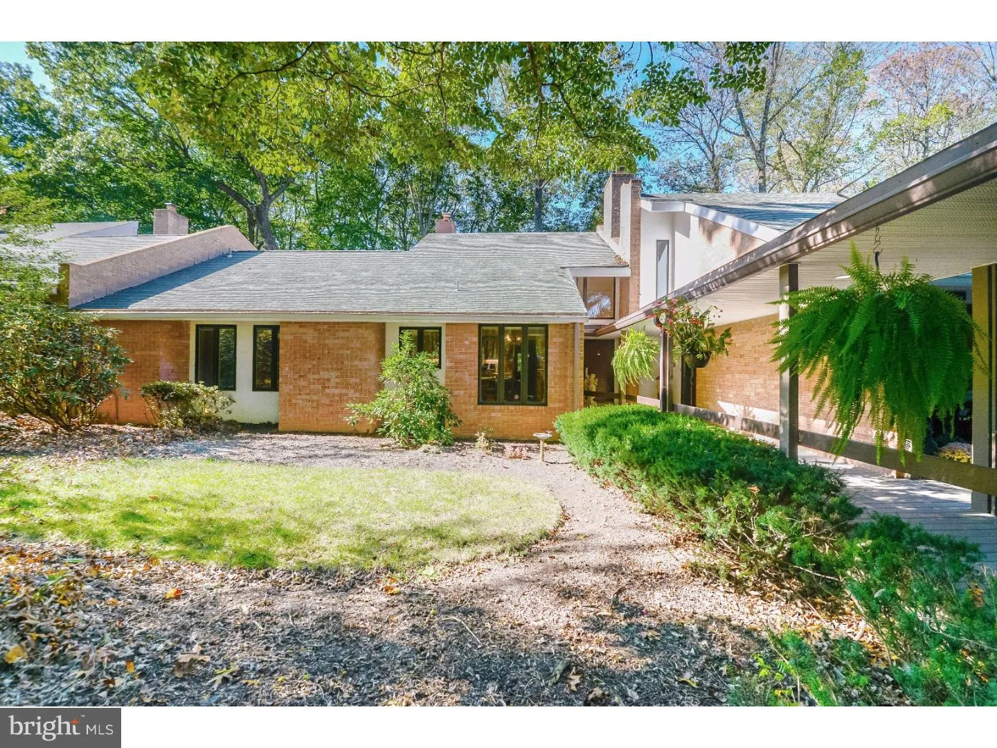 870124130.jpeg?format=webp