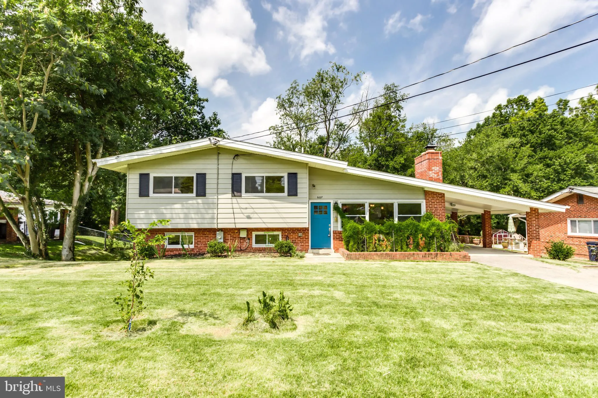 3191728165.jpeg?format=webp