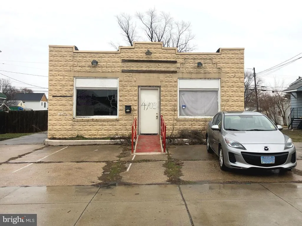 370949739.jpeg?format=webp