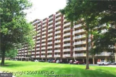 1300 Army Navy Drive Unit 206, Arlington, VA 22202 | 1001616357 | Nestfully