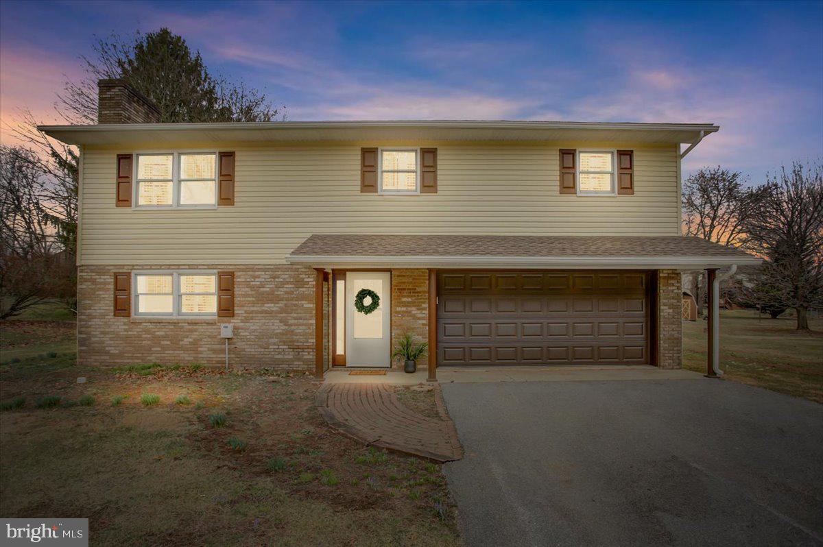 1071 WILLOWBROOK DRIVE, CHAMBERSBURG, PA, 17202 • JAK Real Estate