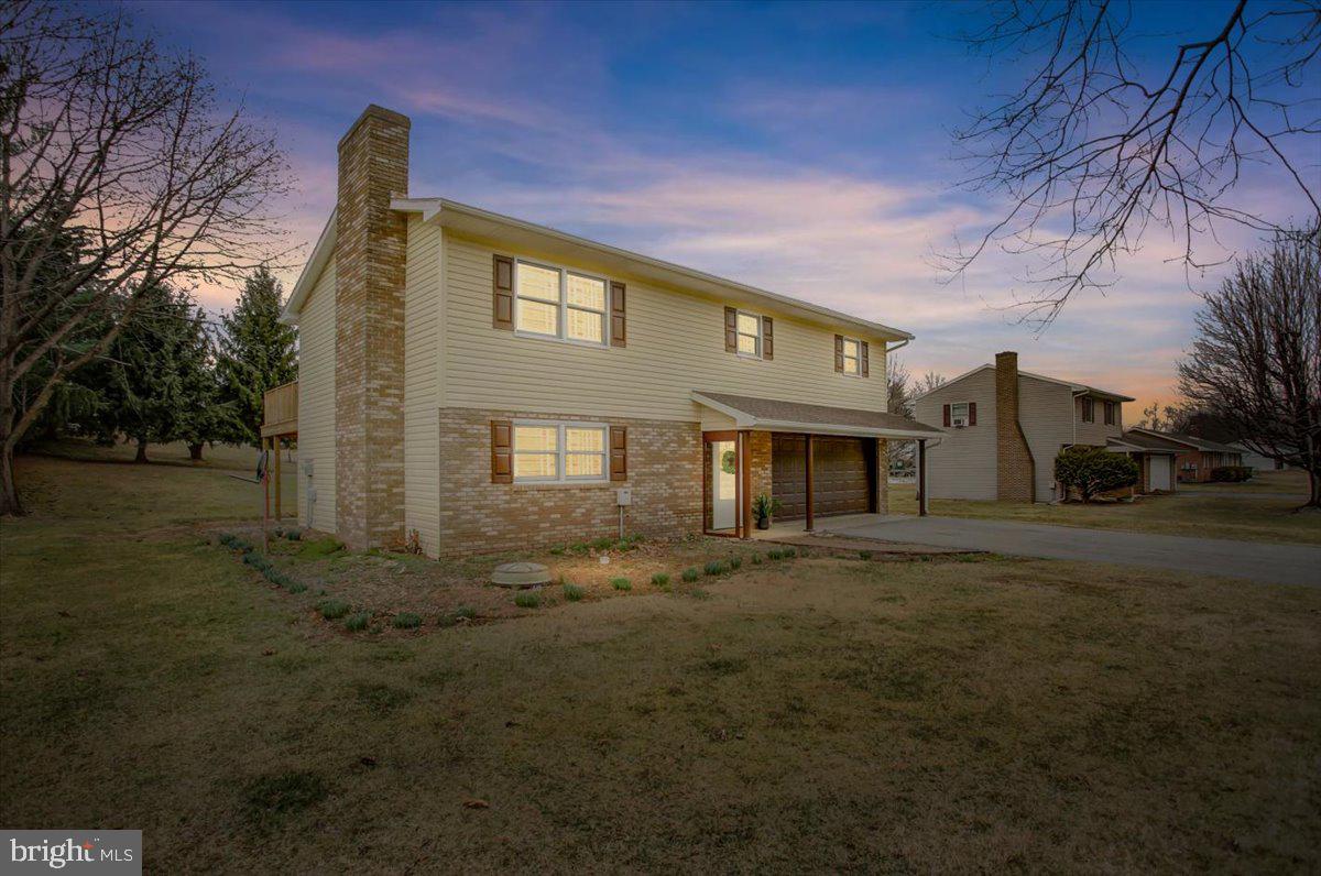 1071 WILLOWBROOK DRIVE, CHAMBERSBURG, PA, 17202 • JAK Real Estate