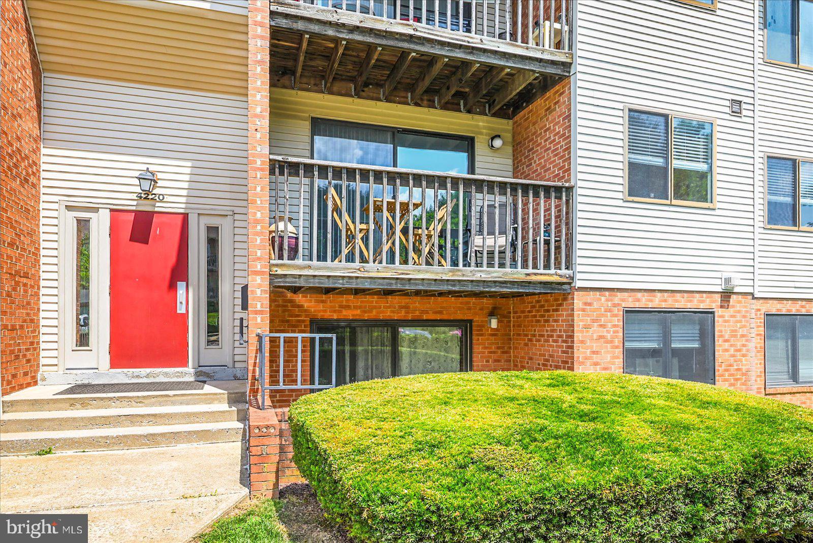 4220 Crystal Court Unit 2D, Hampstead, MD 21074 | MLS MDCR2029086 ...