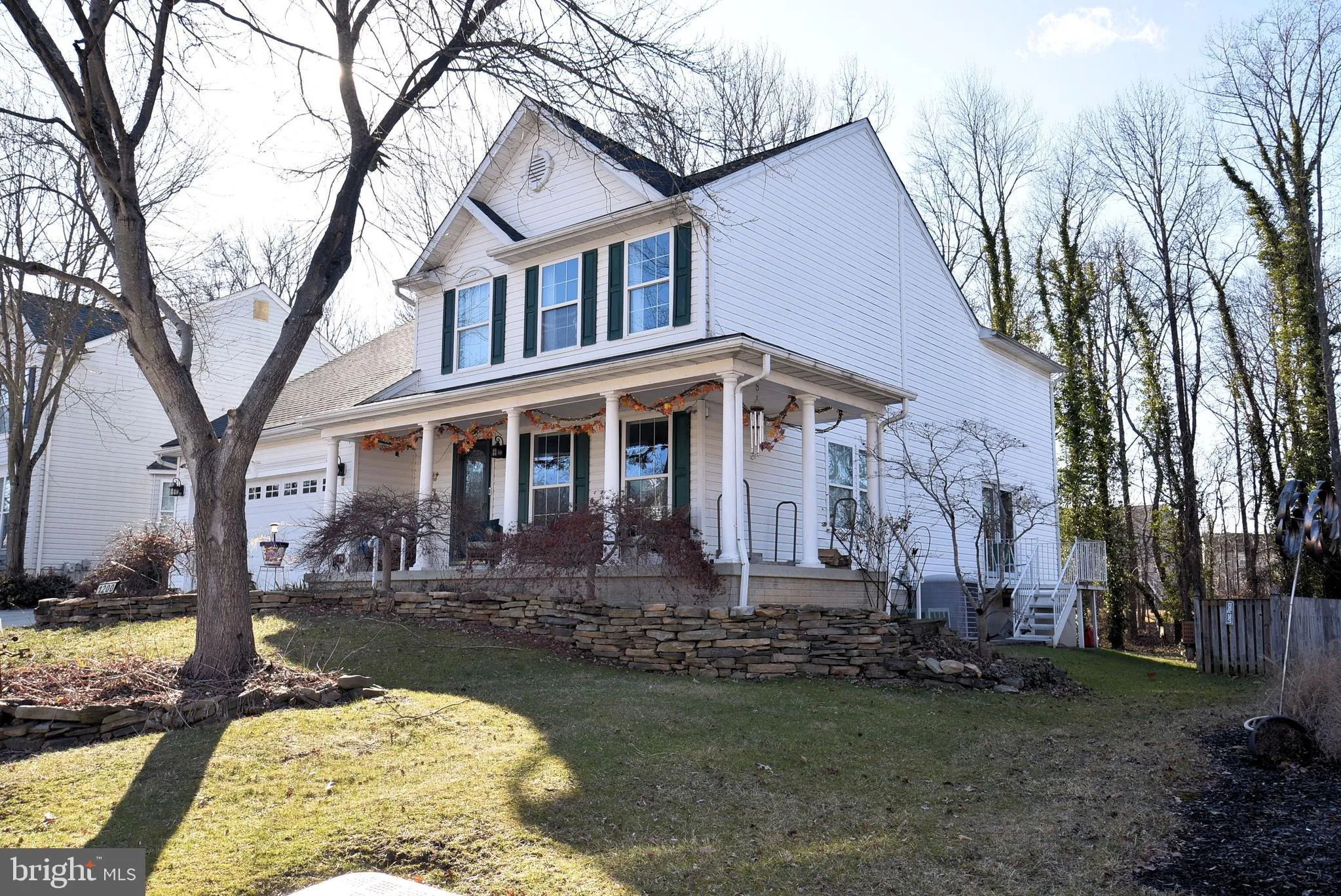 2293286410.jpeg?format=webp