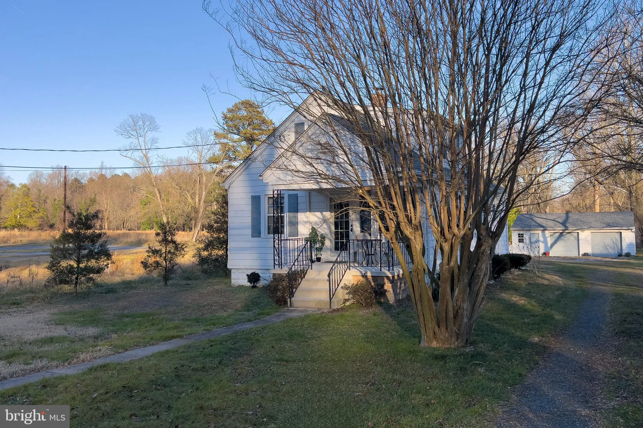 3694294198.jpeg?format=webp