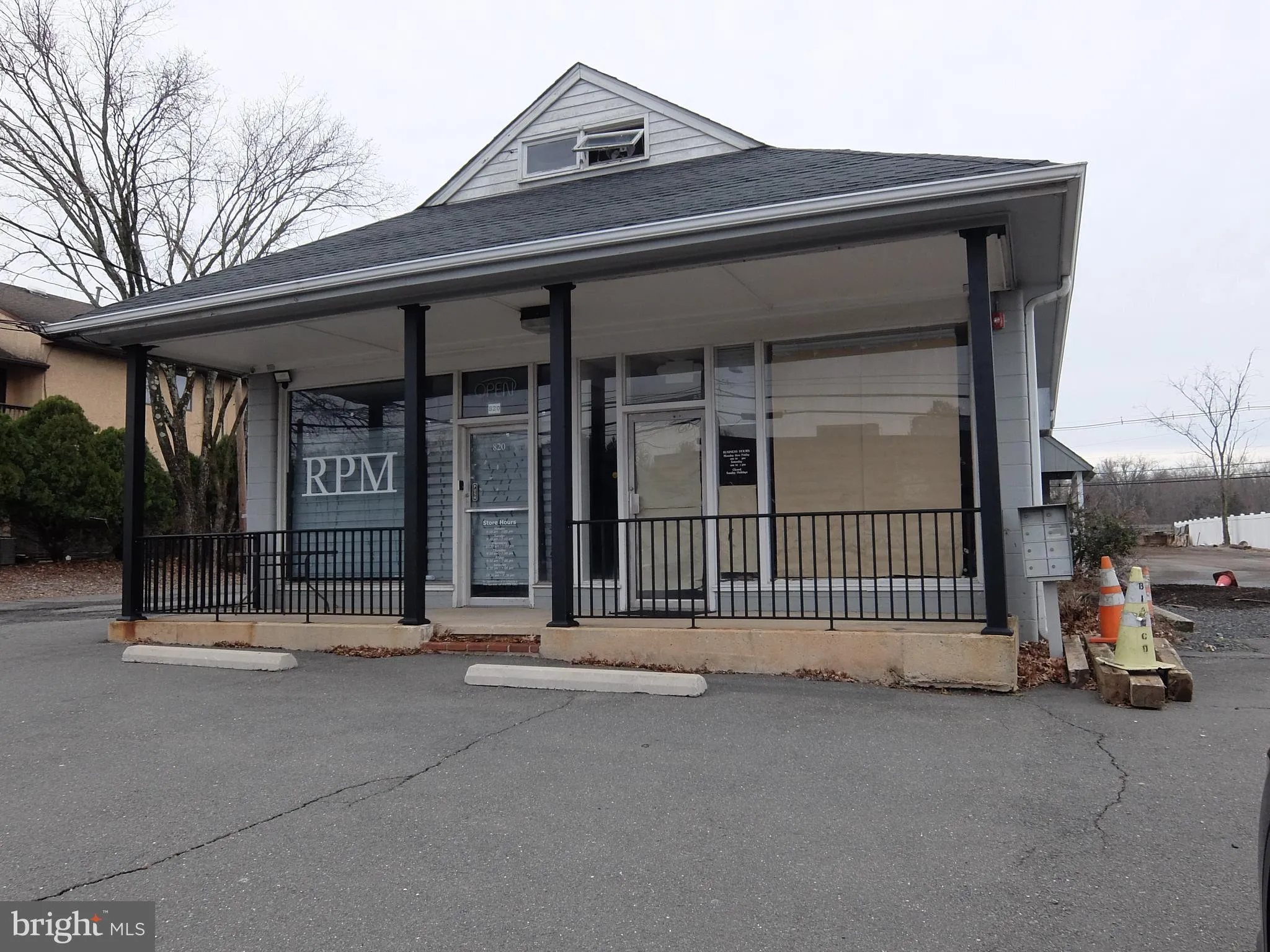 2964003888.jpeg?format=webp