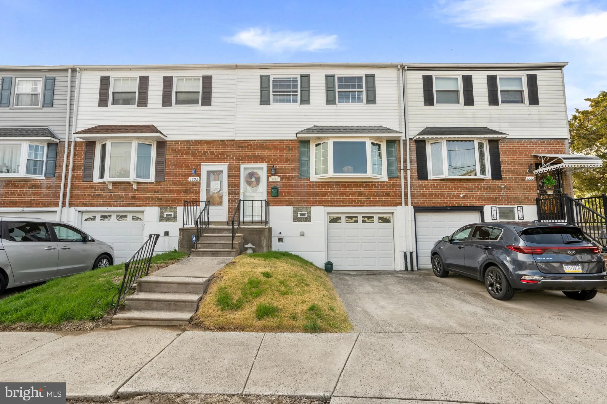 2133516348.jpeg?format=webp