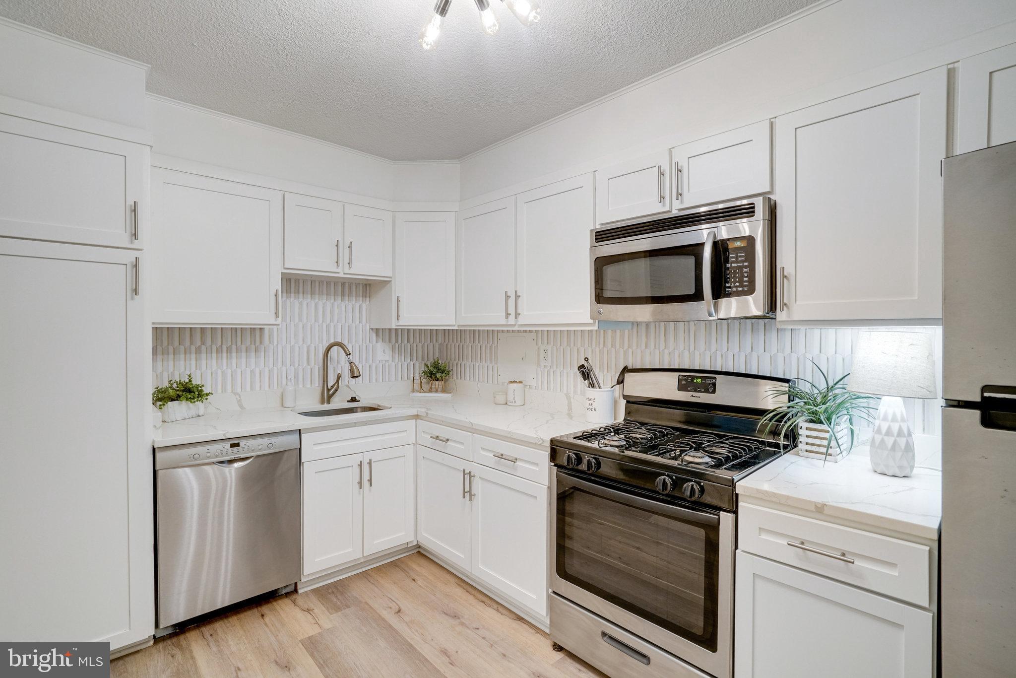 1300 ARMY NAVY DRIVE 124, ARLINGTON, VA, 22202