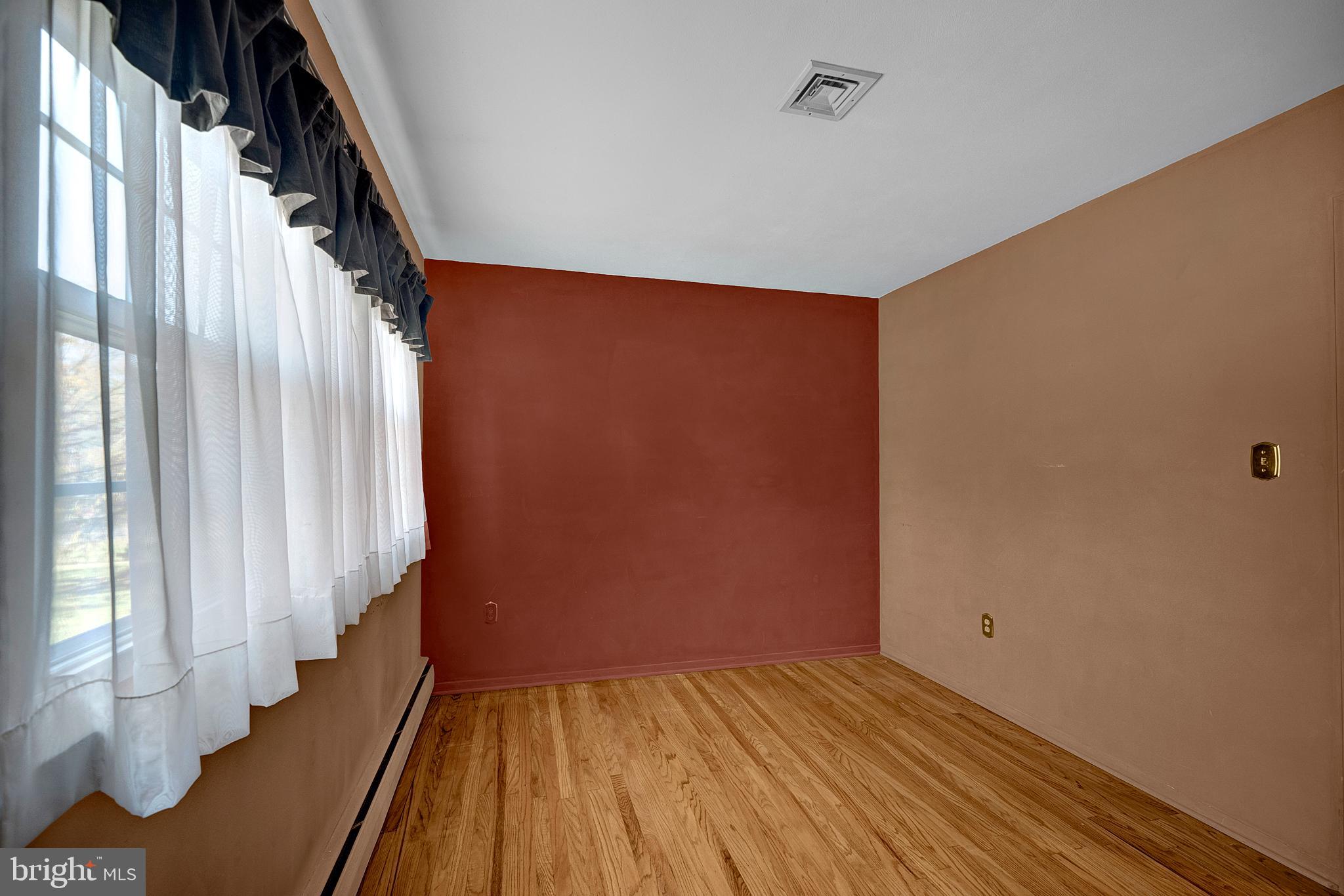 4 Old Forge Ln For Sale, EWING, NJ 08618 Home | BuyOwner
