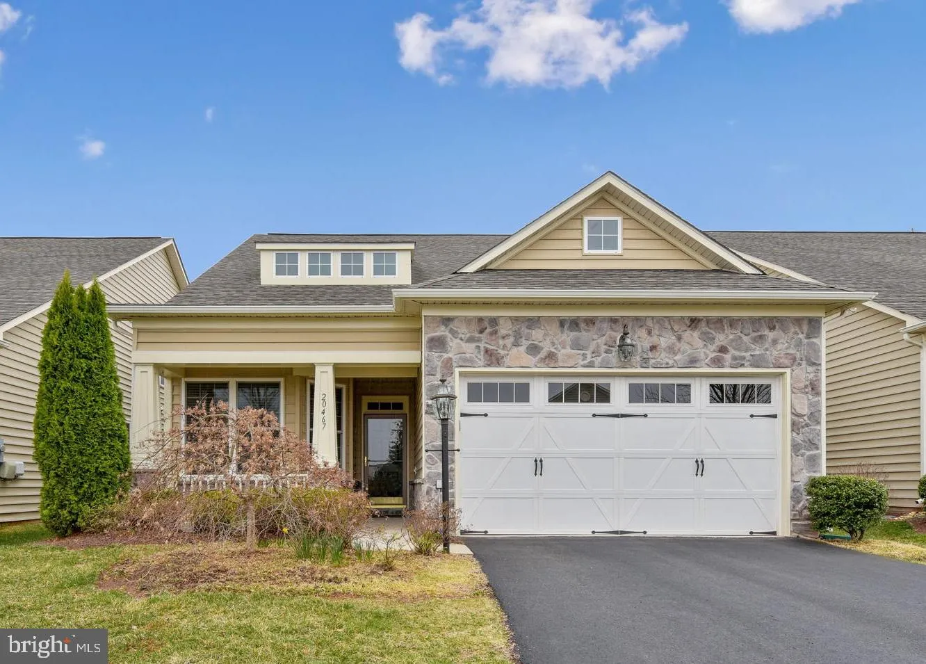 2813312321.jpeg?format=webp