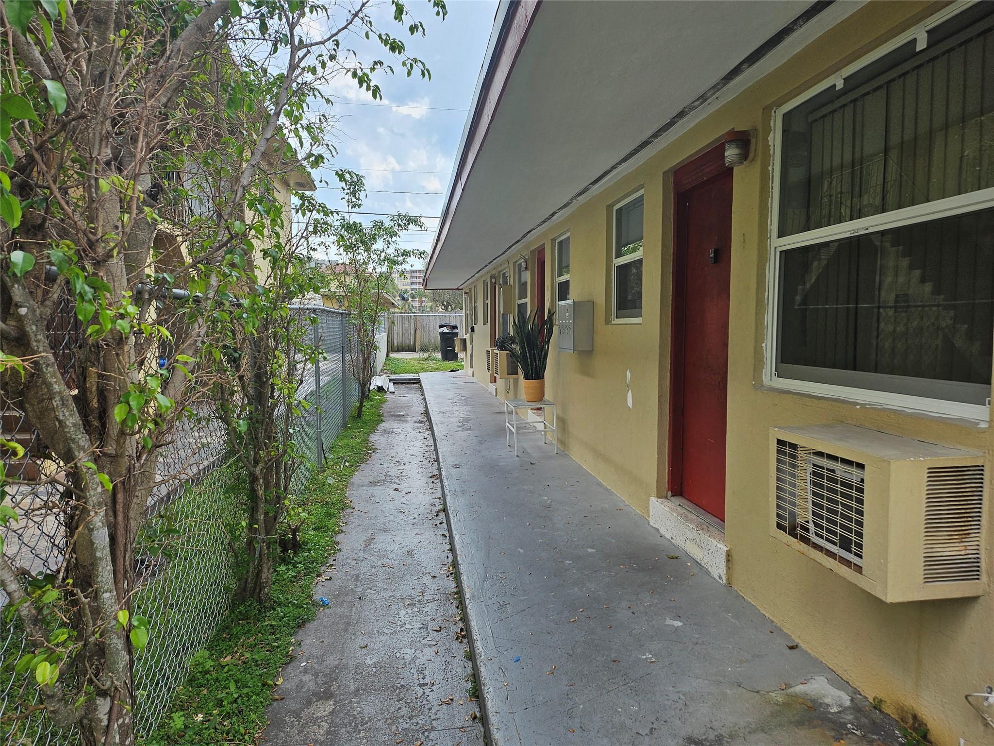 2032 NE 168th St, North Miami Beach North Miami Beach | Echo Fine ...