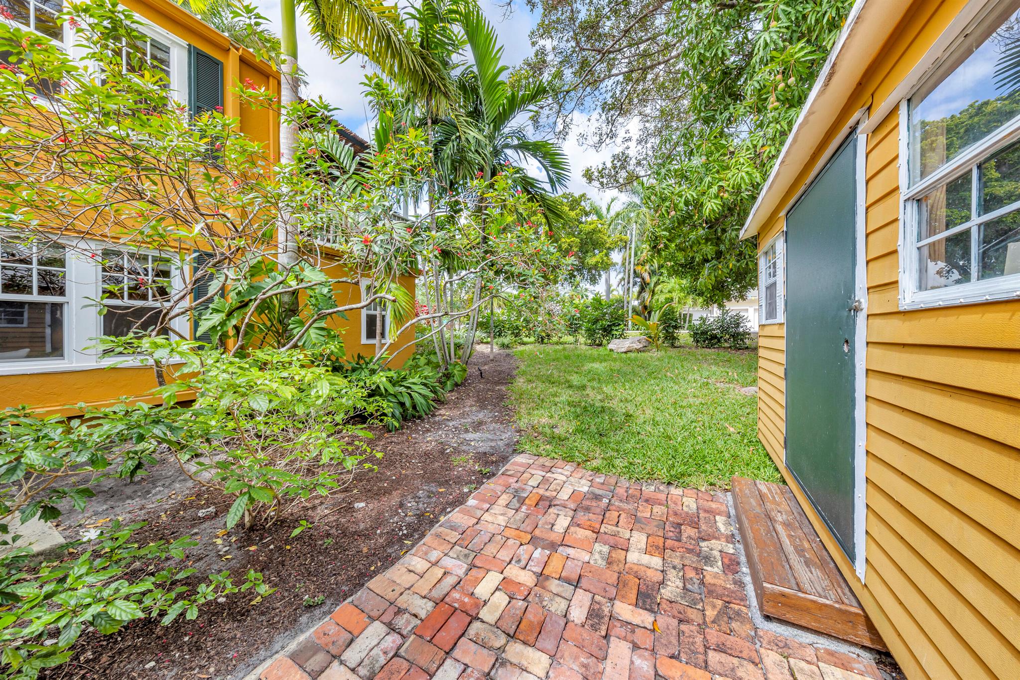 500 N Victoria Park Rd, Fort Lauderdale, FL 33301, US | Buy, Sell, Rent ...