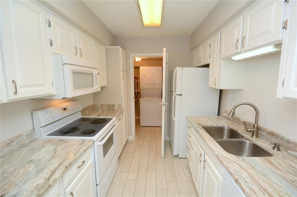 3288 Page Avenue Unit 502, Virginia Beach, VA 23451 | MLS 10474814 ...