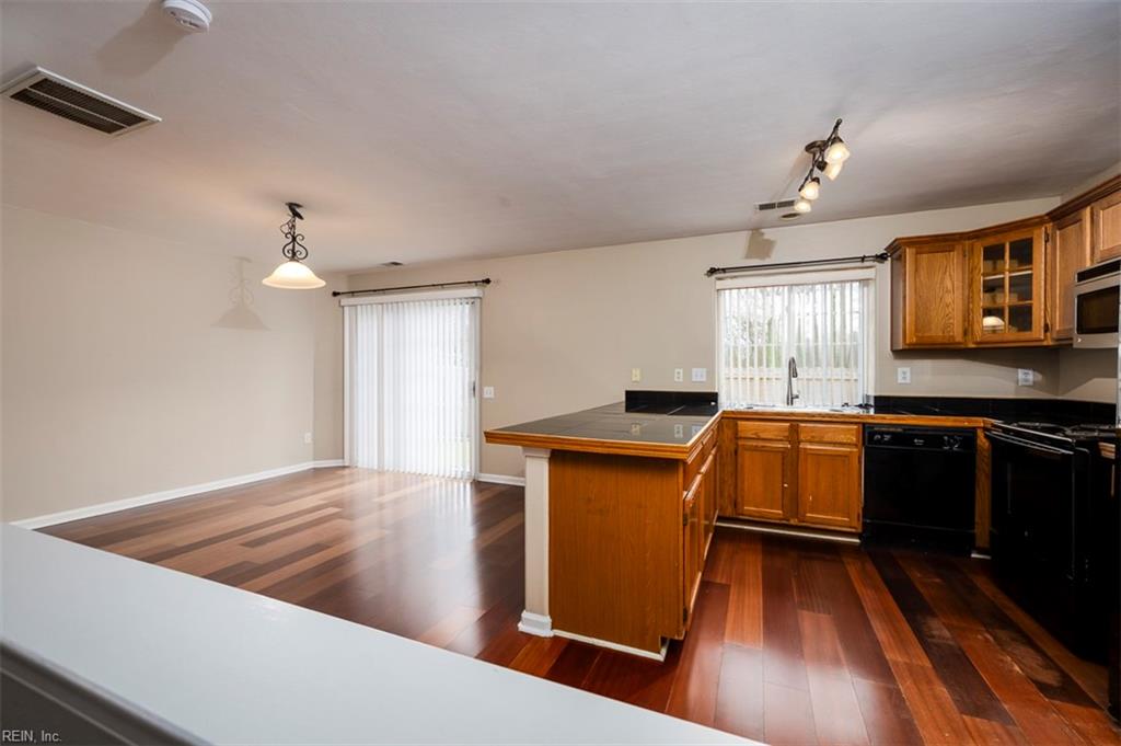 5525 Port Royal Drive, Virginia Beach, VA 23462 | MLS 10523336 ...