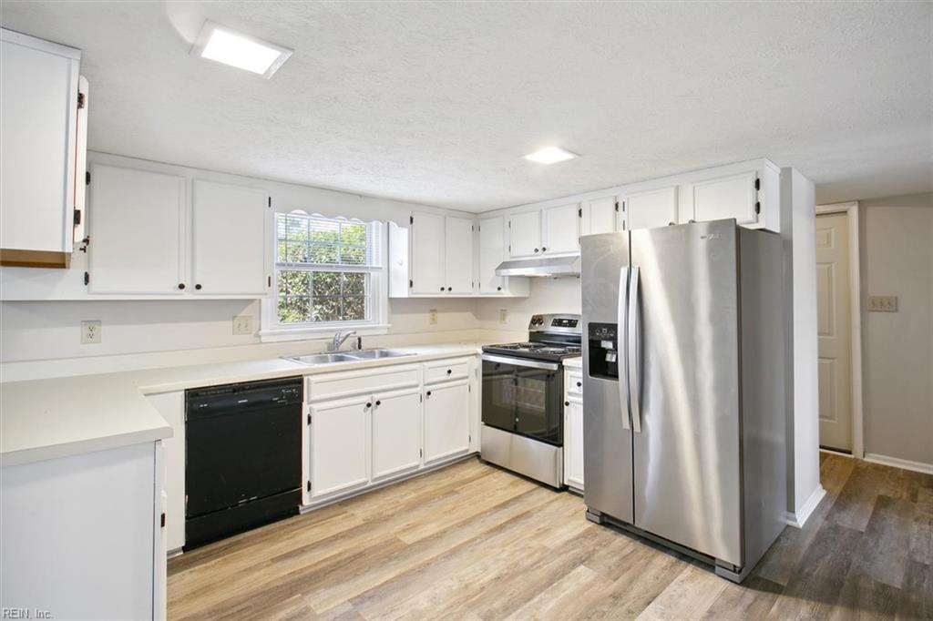 33 Perth Court, Hampton, VA 23669 | MLS 10579308 | Listing Information ...