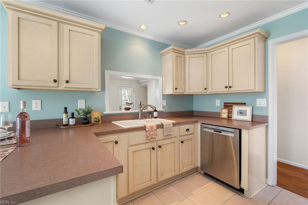 437 Becton Place, Virginia Beach, VA 23452 | MLS 10526554 | Listing ...