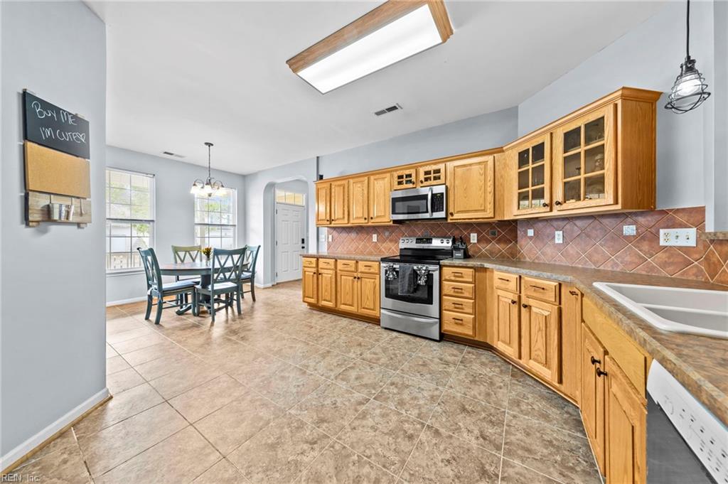3509 Sedgefield Street, Suffolk, VA 23435 | MLS 10539158 | Listing ...