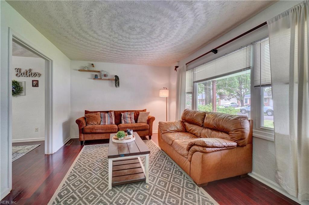 428 Southgate Avenue, Virginia Beach, VA 23455 | MLS 10441028 | Listing ...