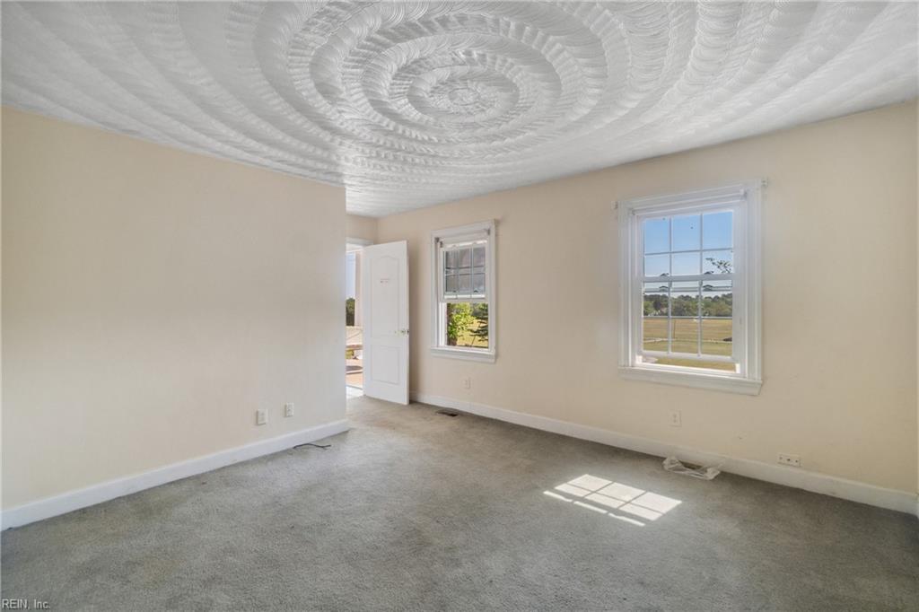 6341 Godwin Blvd, Suffolk, VA 23432 | MLS 10529376 | Listing ...