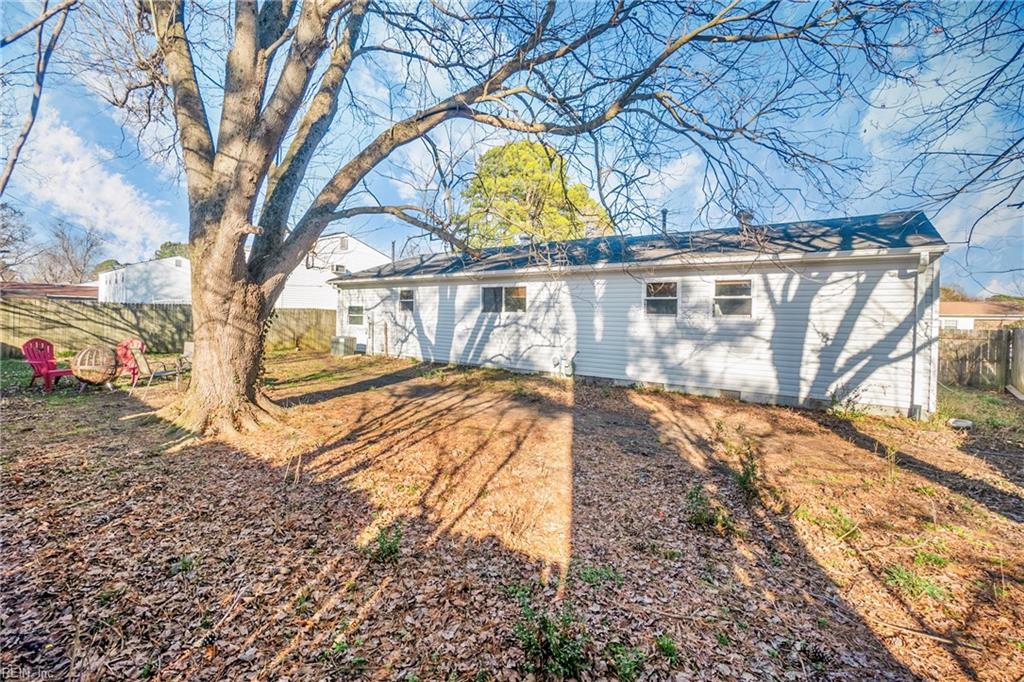 853 Kings Arms Drive, Virginia Beach, VA 23452 | MLS 10520351 | Listing ...