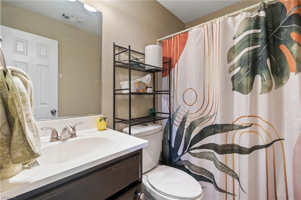 853 Kings Arms Drive, Virginia Beach, VA 23452 | MLS 10520351 | Listing ...