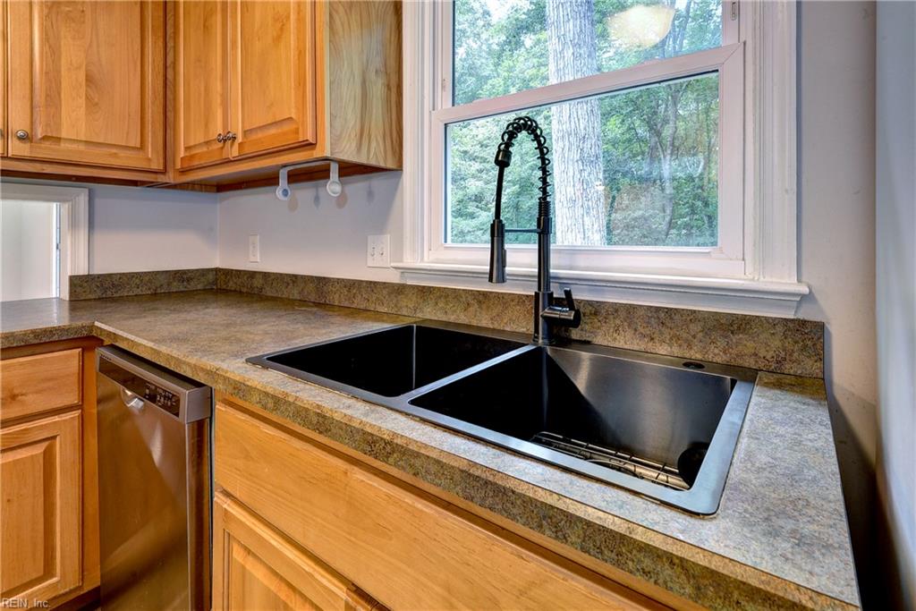 206 Nina Lane, Williamsburg, VA 23188 | MLS 10594767 | Listing ...