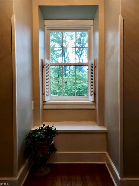 252 James River Drive, Newport News, VA 23601 | MLS 10436148 | Listing ...