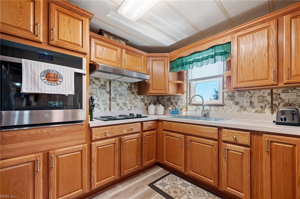 96 Cherry Grove Road N, Suffolk, VA 23432 | MLS 10524596 | Listing ...