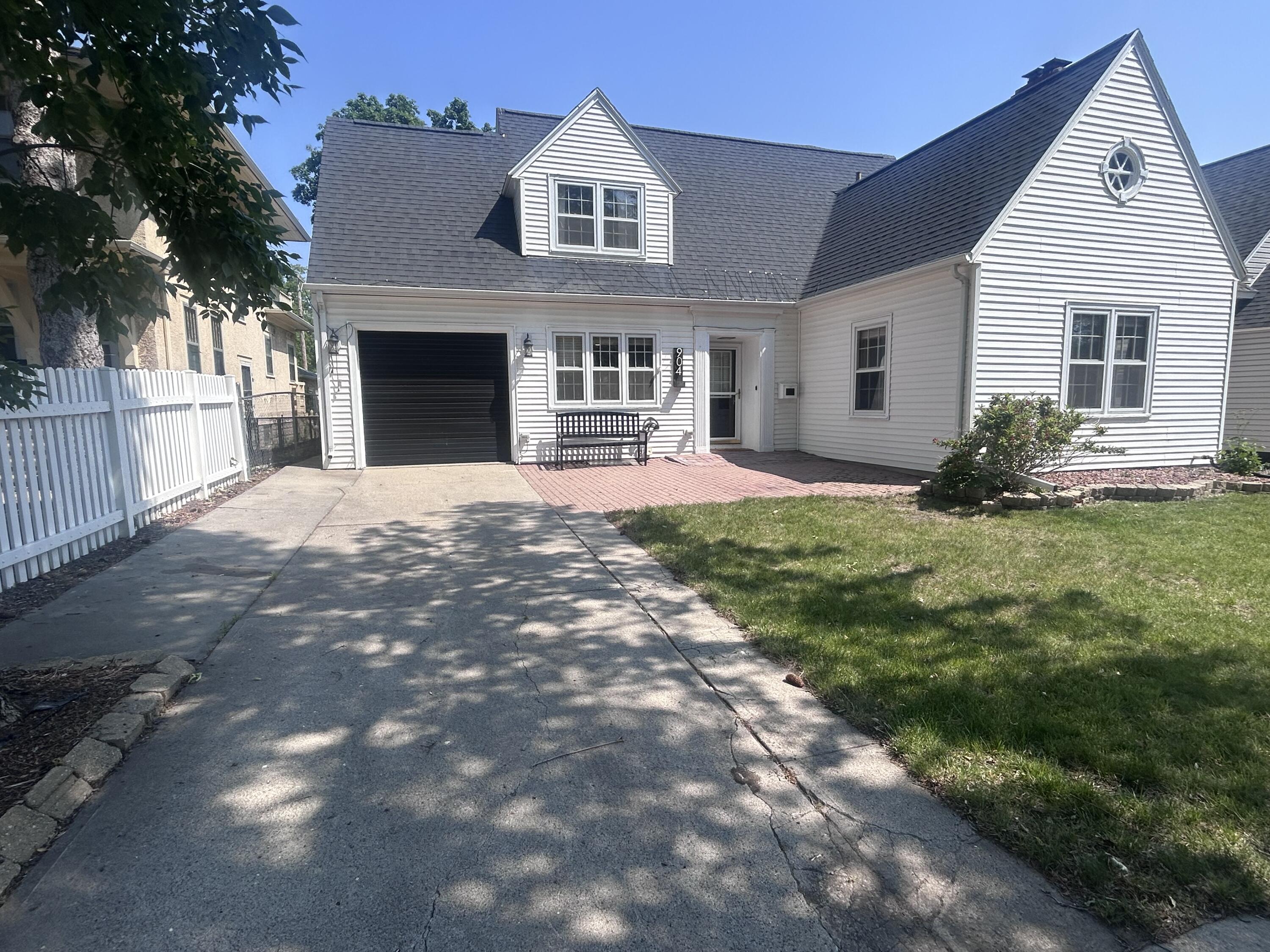 904 E 5th Ave | Mitchell Realty LLC