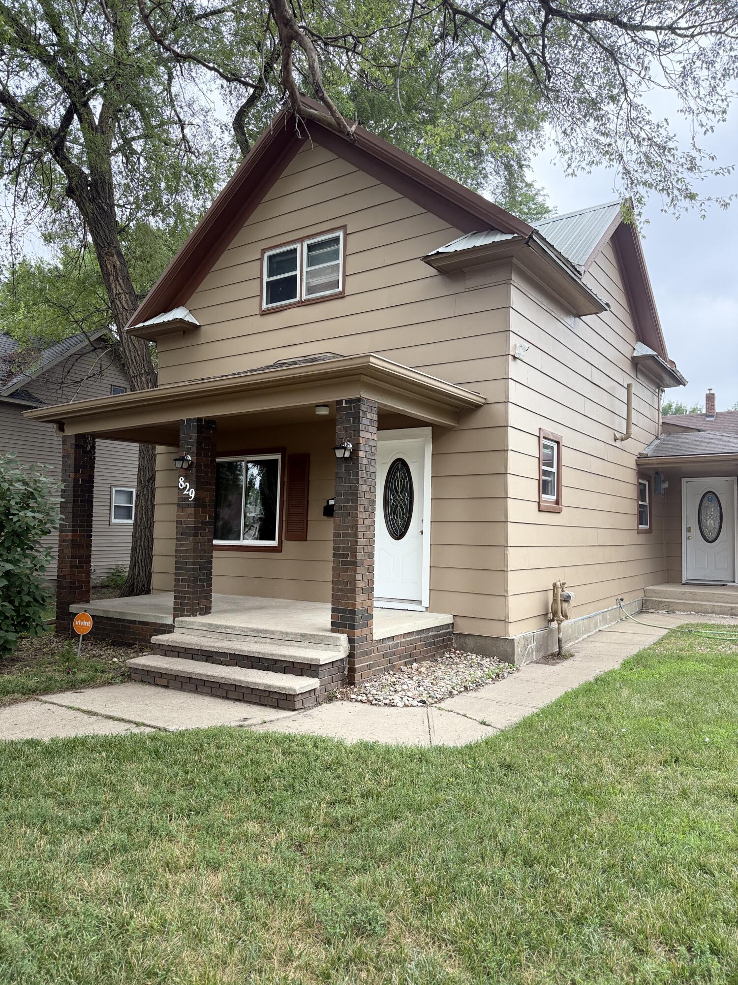 829 W 5th | Mitchell Realty LLC