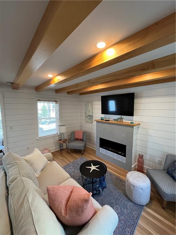 21 Connection Street, Newport, RI 02840 | MLS 1372490 | Listing ...