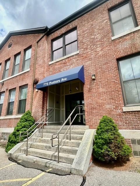 775 Potters Avenue Unit 7, Providence, RI 02907 | MLS 1362718 | Listing ...
