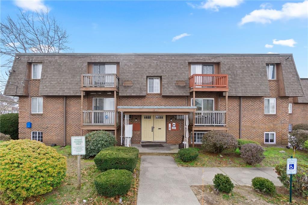 10 Josephine Street Unit 205, North Providence, RI 02904 | MLS 1350735 ...