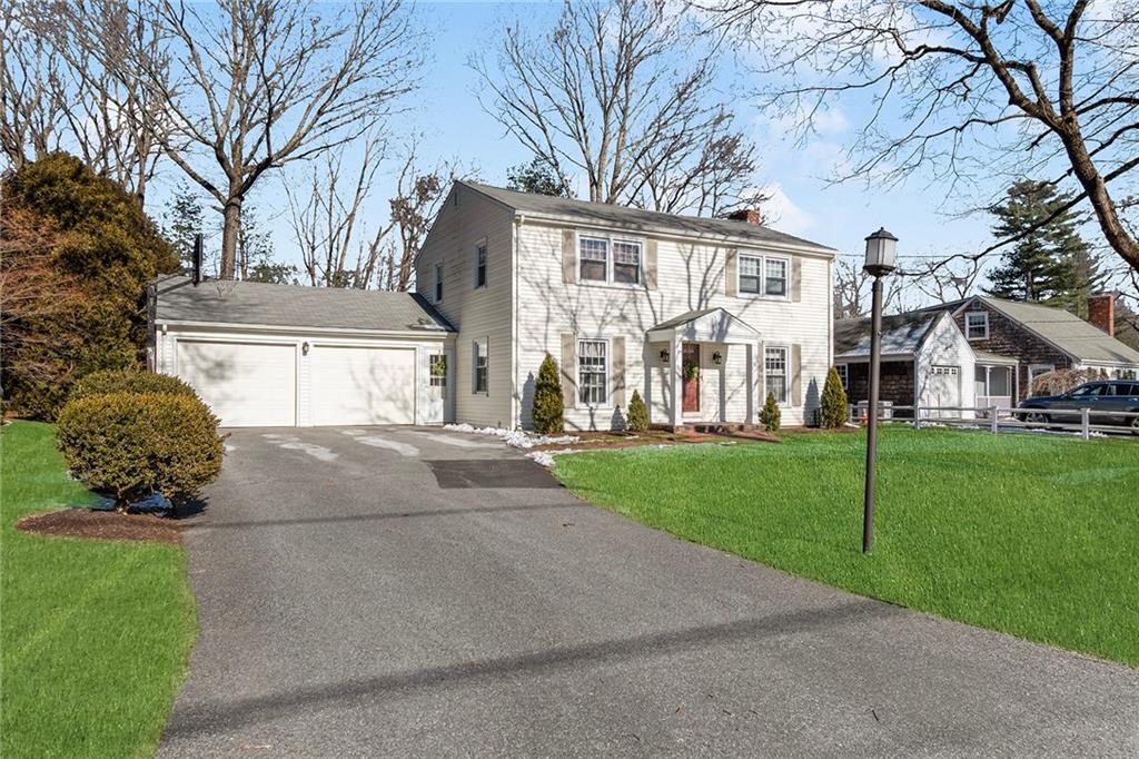 7 Larchwood Drive, Cumberland, RI 02864 | MLS 1353262 | Listing ...