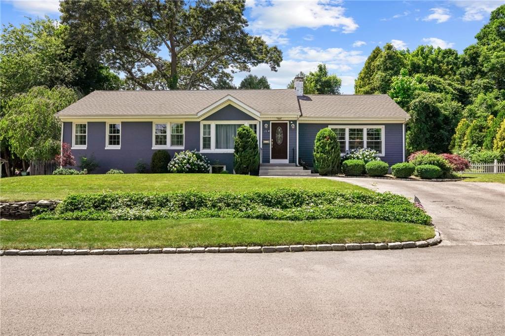 25 Shady Glen Drive, Warwick, RI 02818 | MLS 1361747 | Listing ...