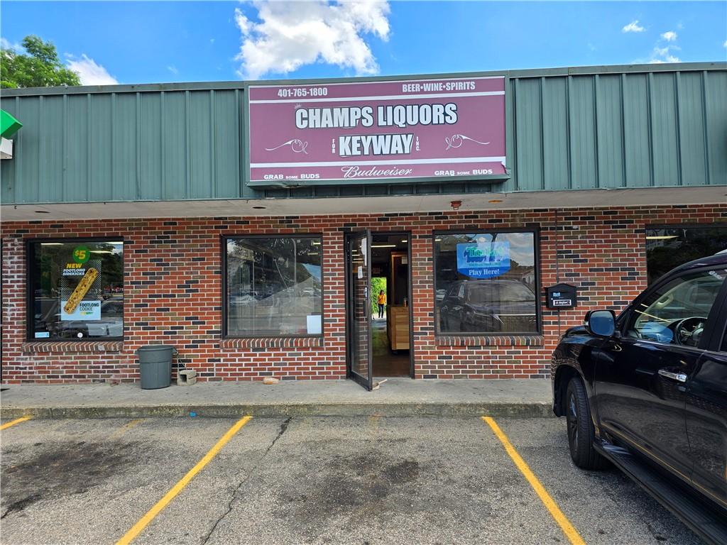 481 Clinton Street, Woonsocket, RI 02895 | MLS 1363934 | Listing ...