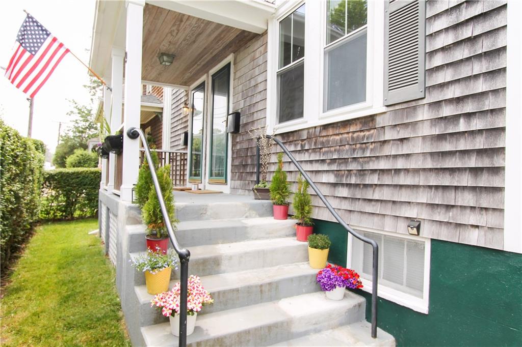 9 Earl Avenue 1, Newport, RI 02840 | MLS 1337710 | Listing Information ...