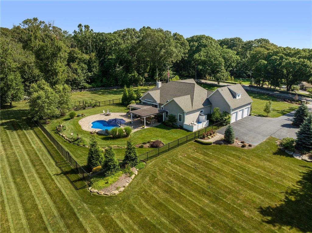 40 Forge Road, North Kingstown, RI 02852 | MLS 1340388 | Listing ...