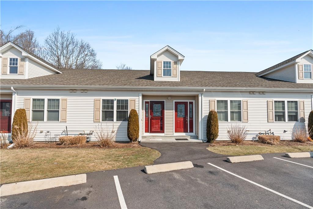 5 Gray Coach Lane Unit 511, Cranston, RI 02921 | MLS 1352867 | Listing ...