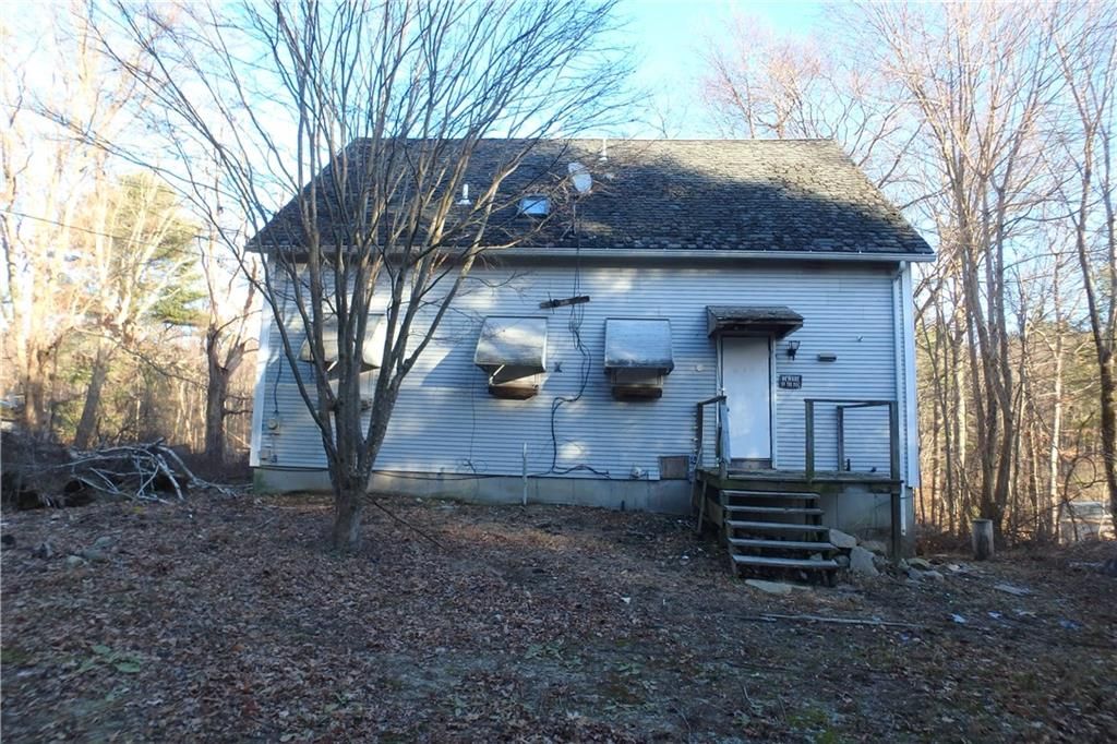 5 Shippee Schoolhouse Road, Foster, RI 02825 | MLS 1350953 | Listing ...