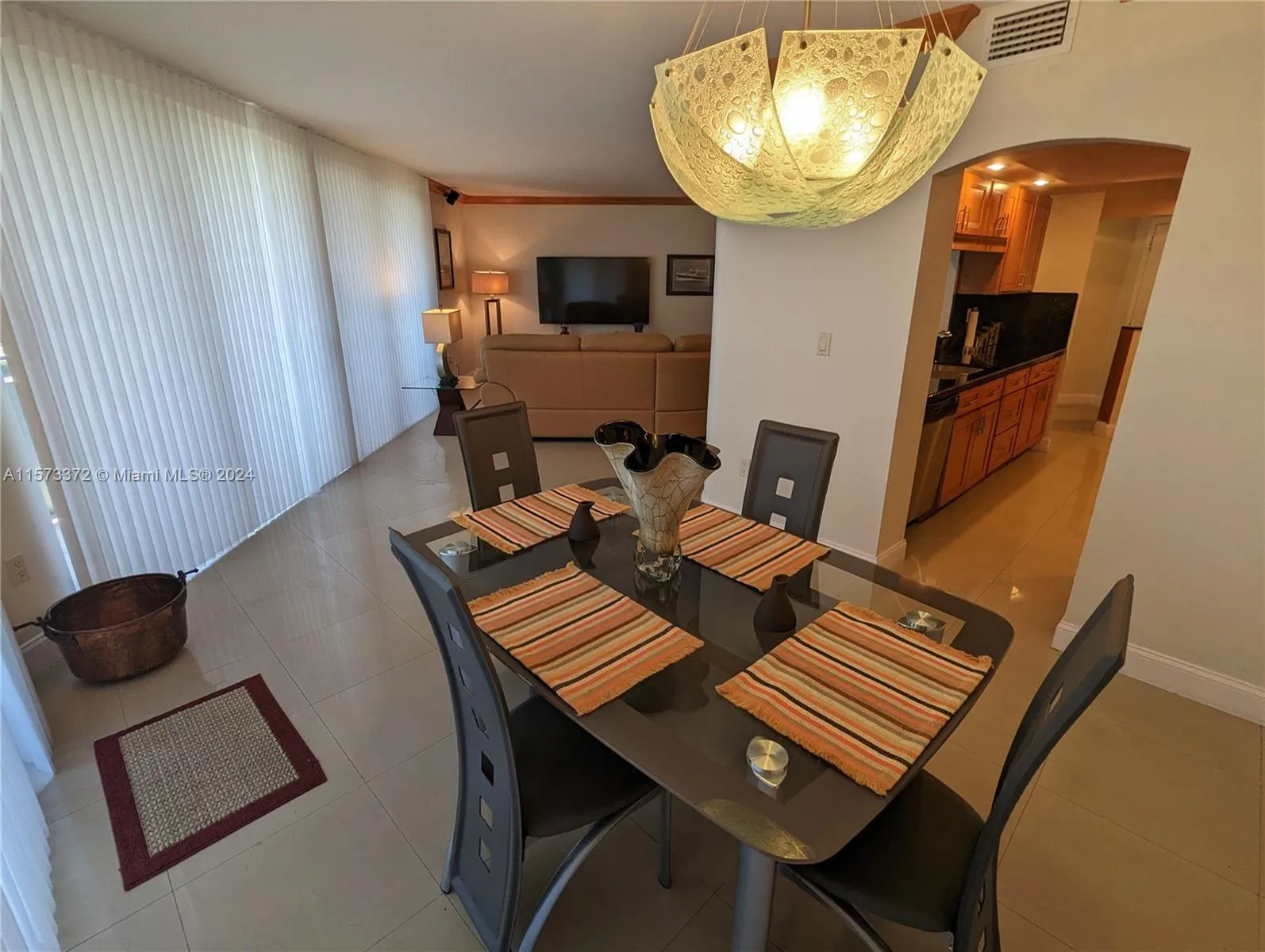 21085 NE 34th Ave Unit 305-1, Aventura, FL 33180 | A11573372 | Nestfully