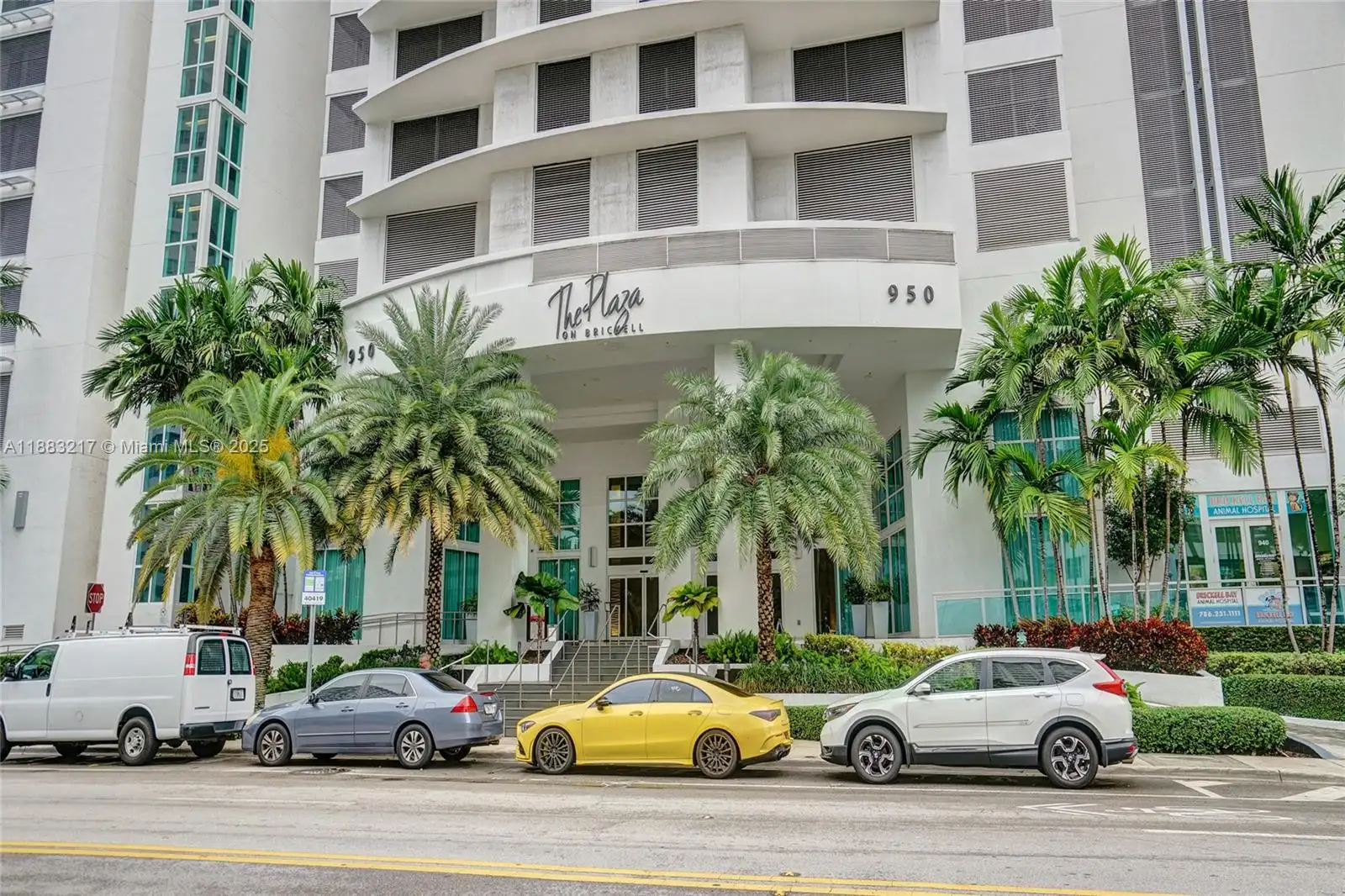 950 Brickell Bay Dr Unit 1704, Miami, FL 33131 | A11883217 | Nestfully